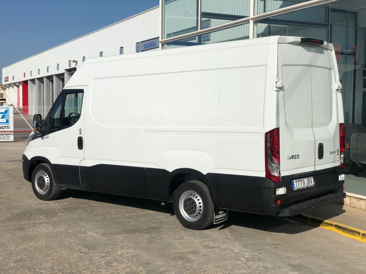 Furgón IVECO 35S13V MY14 12m3 | Furgonetas y Furgones | Camion de ...